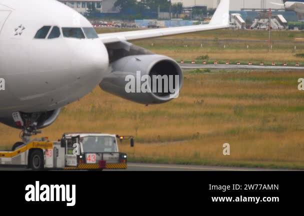 Airplane nose, cockpit, taxiing close up Stock Video Footage - Alamy