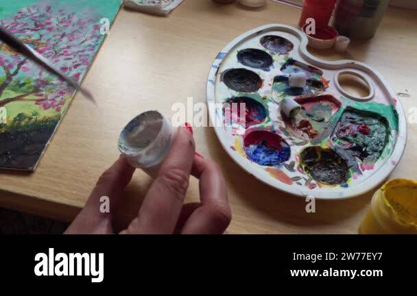 Angel paint Stock Videos & Footage - HD and 4K Video Clips - Alamy