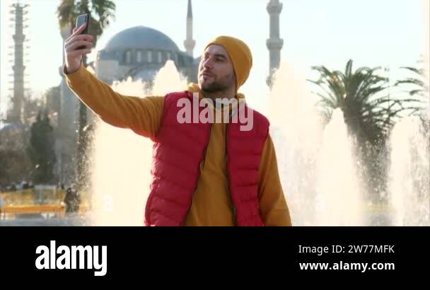 Video call phone screen Stock Videos & Footage - HD and 4K Video Clips ...