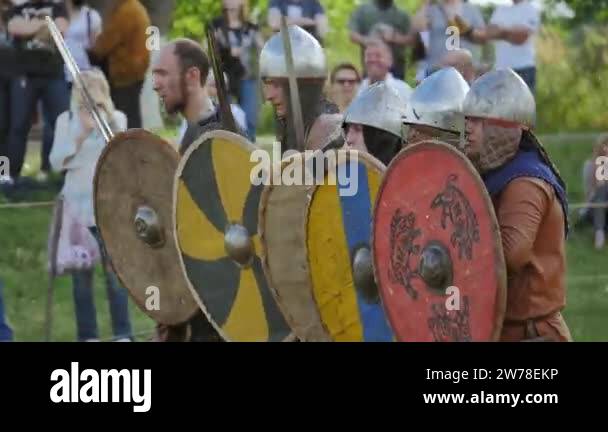 Medieval soldiers Stock Videos & Footage - HD and 4K Video Clips - Alamy