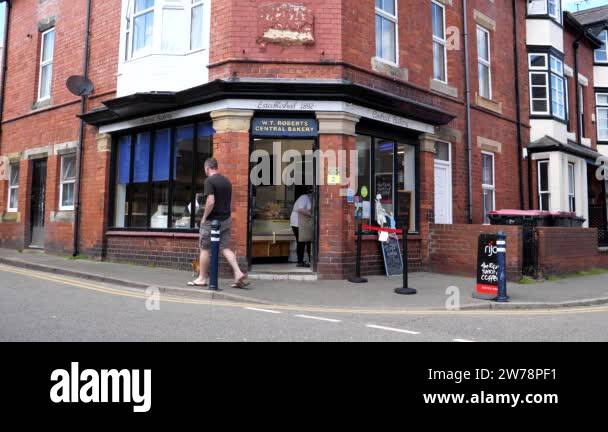 Cleaning isle Stock Videos & Footage - HD and 4K Video Clips - Alamy