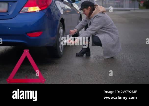 Balloon key Stock Videos & Footage - HD and 4K Video Clips - Alamy