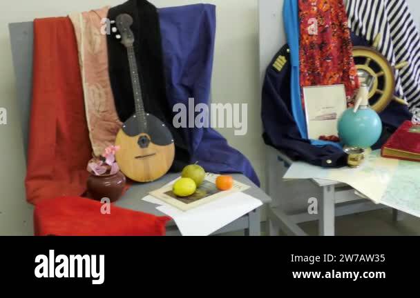 Still life drawing class Stock Videos & Footage - HD and 4K Video Clips ...