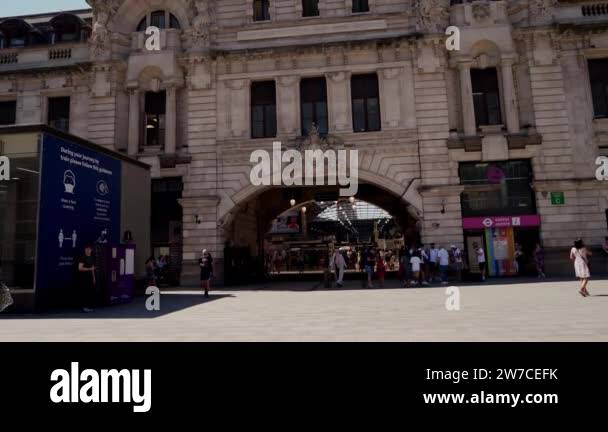 Pimlico victoria line station Stock Videos & Footage - HD and 4K Video ...