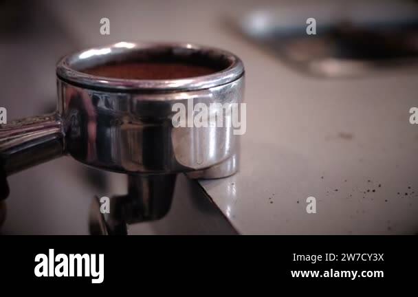 Au machine shop Stock Videos & Footage - HD and 4K Video Clips - Alamy