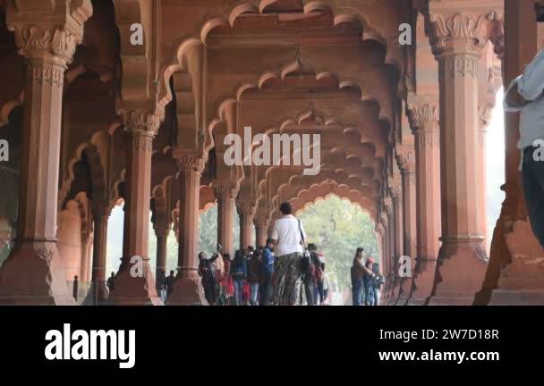 DELHI, INDIA 11 JANUARY 2018 : Tourist and local people visiting to ...