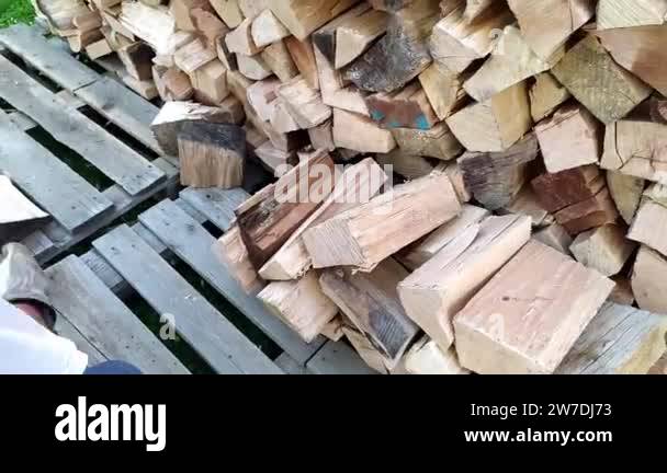 Wood pallet cut Stock Videos & Footage - HD and 4K Video Clips - Alamy