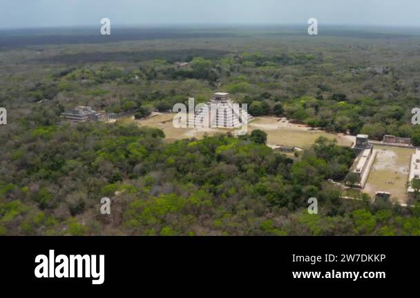 Chichen itza aerial view of el castillo Stock Videos & Footage - HD and ...
