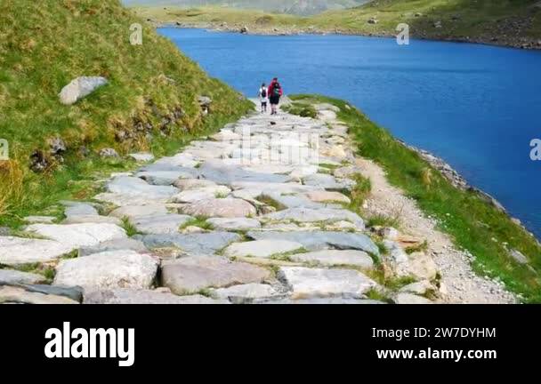 Miners path mount snowdon Stock Videos & Footage - HD and 4K Video ...