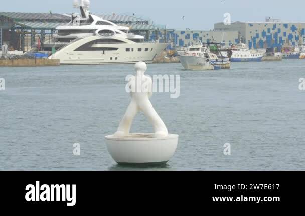 Floating statue Stock Videos & Footage - HD and 4K Video Clips - Alamy