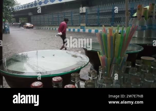 Rainy kolkata Stock Videos & Footage - HD and 4K Video Clips - Alamy