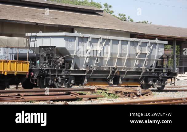 Covered bogie wagon Stock Videos & Footage - HD and 4K Video Clips - Alamy