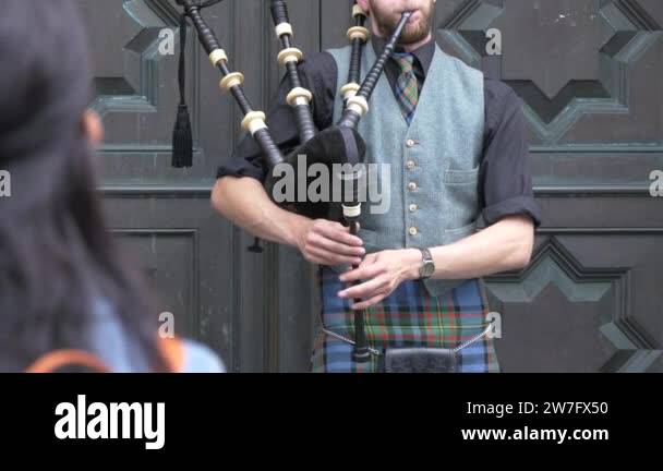 Musician bagpipes Stock Videos & Footage - HD and 4K Video Clips - Alamy