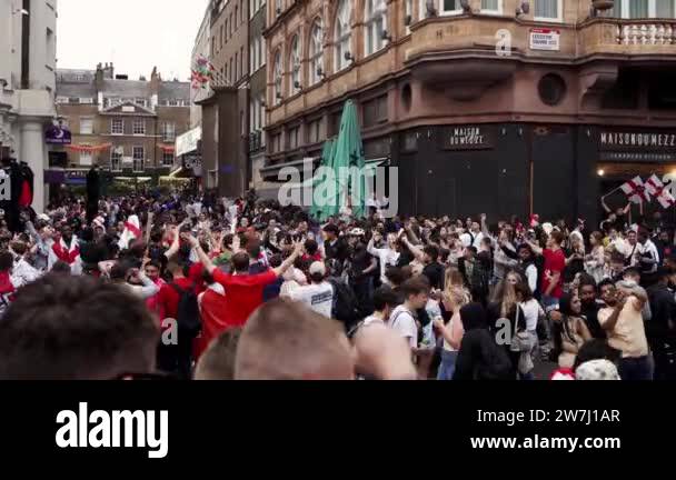 Euro 2020 final game Stock Videos & Footage - HD and 4K Video Clips - Alamy