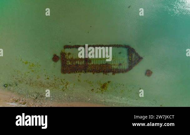 Algae on boat hull Stock Videos & Footage - HD and 4K Video Clips - Alamy