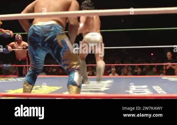 Ringside at the famous lucha libre mexican wrestling at arena mexico ...
