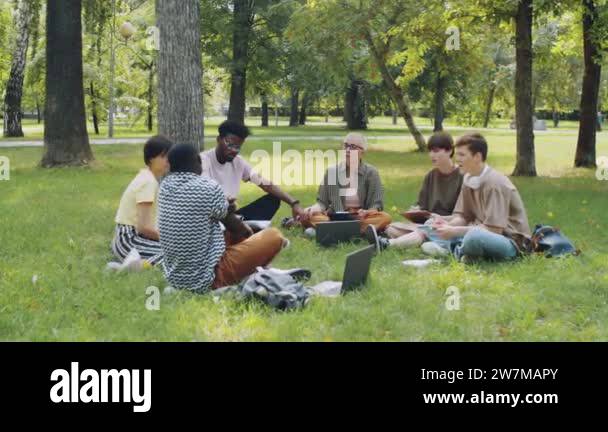College students group discussion Stock Videos & Footage - HD and 4K ...