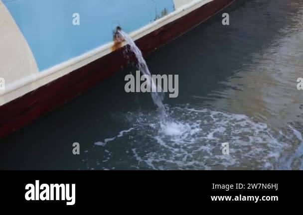 Ship discharge pollution Stock Videos & Footage - HD and 4K Video Clips ...
