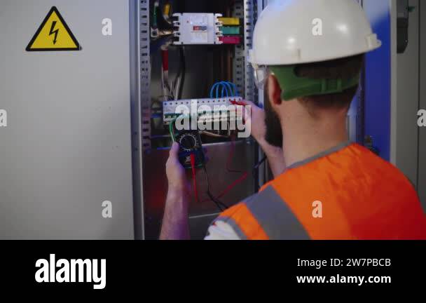 Electrical breakdown Stock Videos & Footage - HD and 4K Video Clips - Alamy