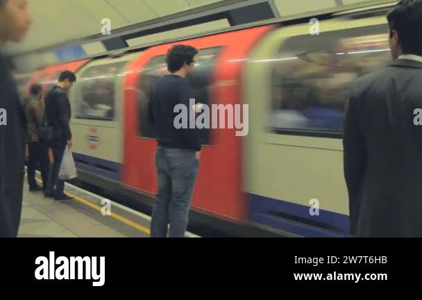 Movement of tube train Stock Videos & Footage - HD and 4K Video Clips ...