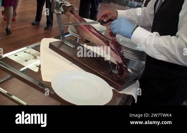 Man cutting up pig Stock Videos & Footage - HD and 4K Video Clips - Alamy