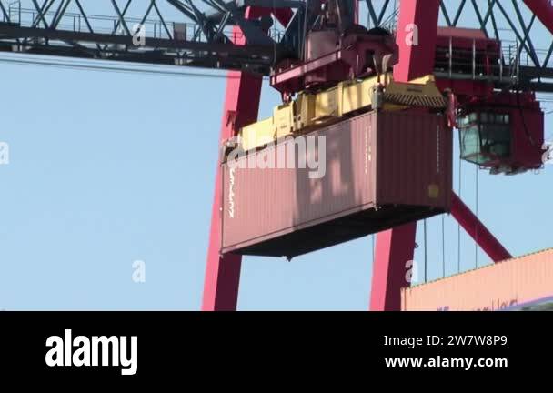 Container crane port Stock Videos & Footage - HD and 4K Video Clips - Alamy