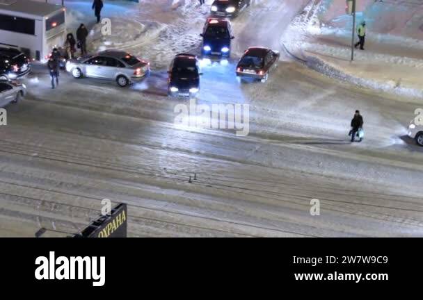 Flow of vehicles Stock Videos & Footage - HD and 4K Video Clips - Alamy