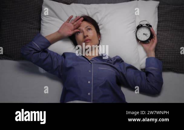 Insomnia clock Stock Videos & Footage - HD and 4K Video Clips - Alamy