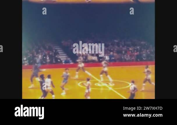 ST. LOUIS, MISSOURI USA 19 DECEMBER 1970: Basketball game of St. Louis ...