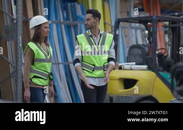 Live cargo Stock Videos & Footage - HD and 4K Video Clips - Alamy