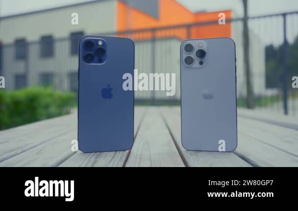 RUSSIA, MOSCOW - SEPTEMBER 27, 2021: Comparison of iPhones. Action ...