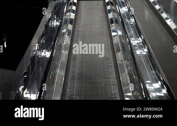 Moving walkway japan Stock Videos & Footage - HD and 4K Video Clips - Alamy