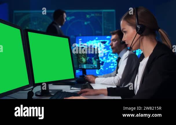 Air traffic control tower radar screen Stock Videos & Footage - HD and ...