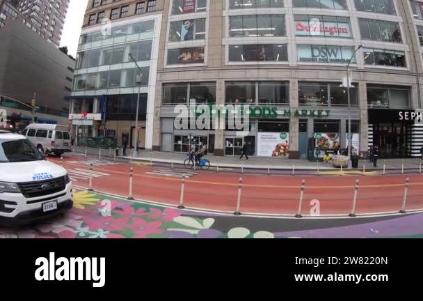 Storefront new york Stock Videos & Footage - HD and 4K Video Clips - Alamy