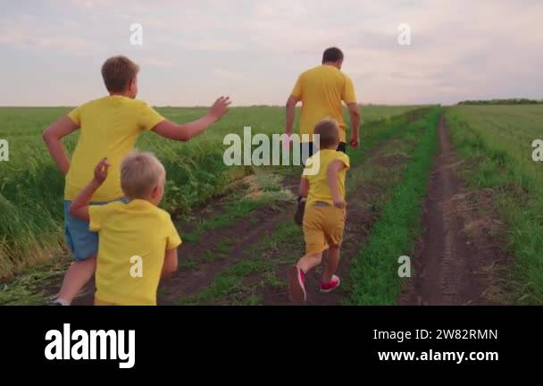 Family kids run happily Stock Videos & Footage - HD and 4K Video Clips ...