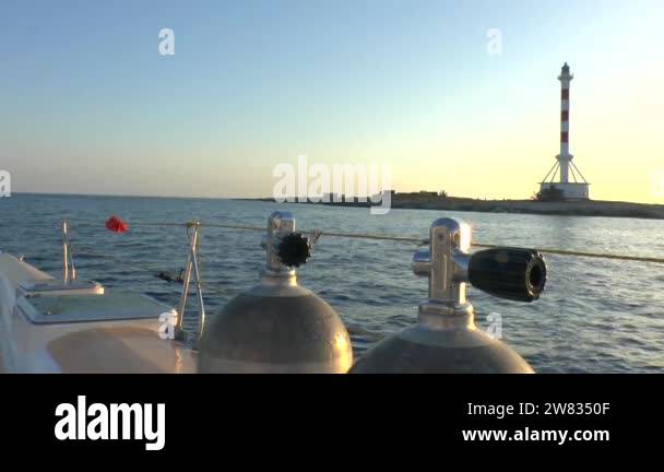 Scuba diver underwater tank Stock Videos & Footage - HD and 4K Video ...