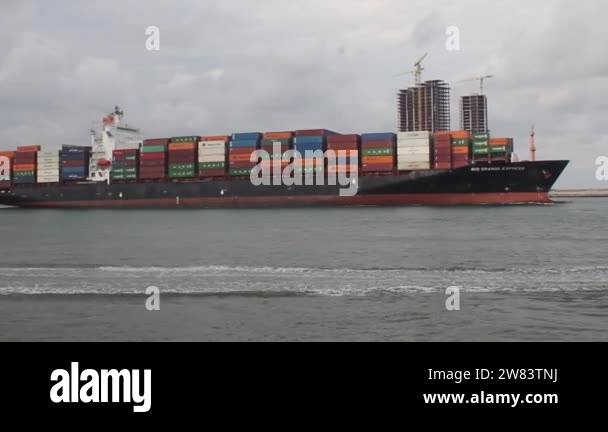 Lagos port Stock Videos & Footage - HD and 4K Video Clips - Alamy