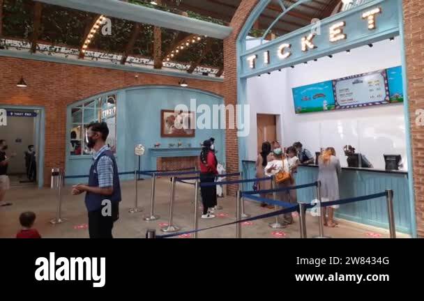 Japan ticket booth Stock Videos & Footage - HD and 4K Video Clips - Alamy