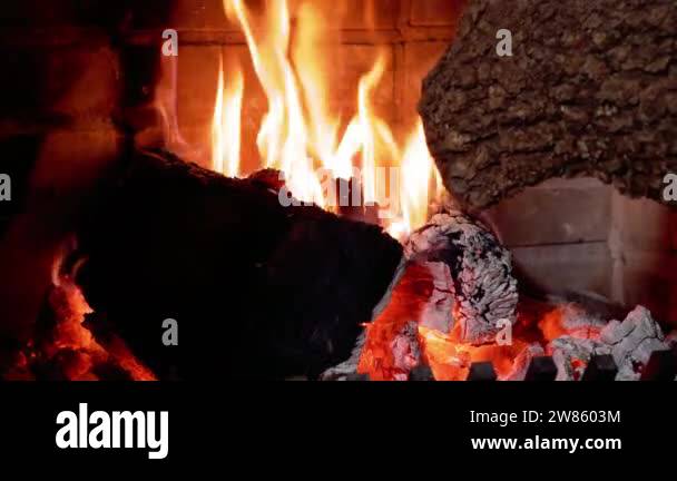 Llamas de calor Stock Videos & Footage - HD and 4K Video Clips - Alamy