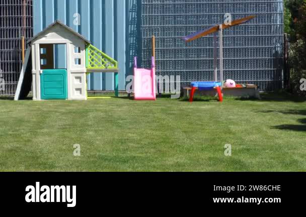 Corner garden plot Stock Videos & Footage - HD and 4K Video Clips - Alamy