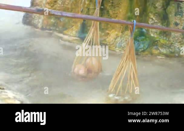Traveler trial boiled eggs and quail eggs In the hot springs Mae Kasa ...