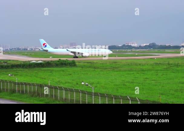 Ho Chi Minh City, Vietnam - October 22nd, 2021: Passenger airplane ...