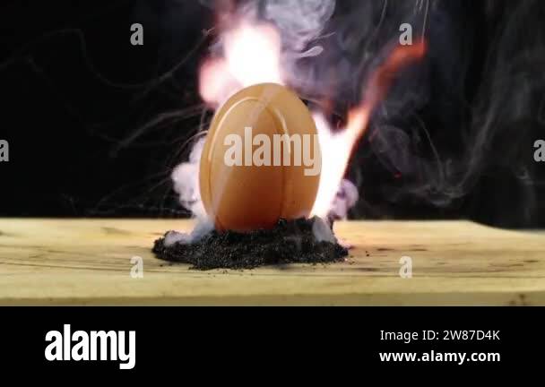 Experiments to burn eggs with a chemical reaction of Potassium Permanganate (KMno4) and Glycerin ...