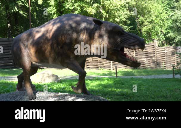 Exhibition of moving models animals from prehistoric period in Dinopark ...