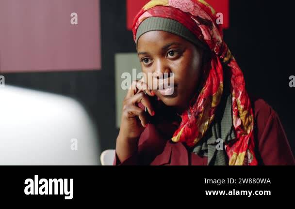 Islamic talking Stock Videos & Footage - HD and 4K Video Clips - Alamy