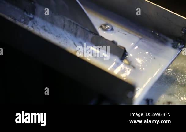 disk type oil skimmer for liquid flood coolant, part of modern CNC ...