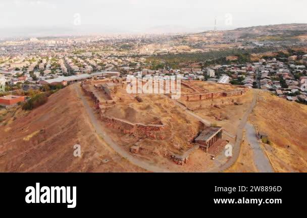 Triangle shape city Stock Videos & Footage - HD and 4K Video Clips - Alamy