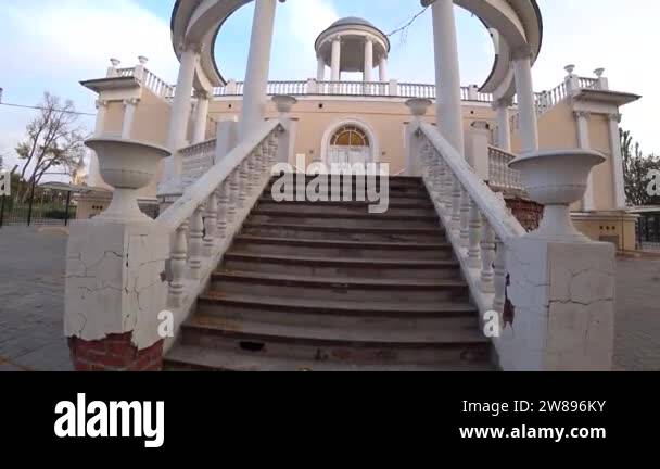 Gold star manor Stock Videos & Footage - HD and 4K Video Clips - Alamy