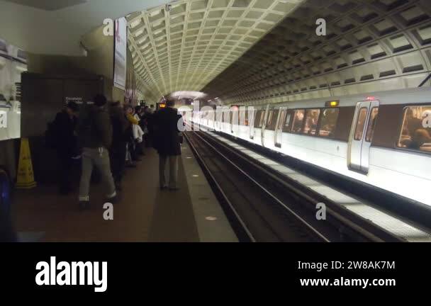 Stations of trains Stock Videos & Footage - HD and 4K Video Clips - Alamy