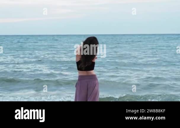 Ocean dance Stock Videos & Footage - HD and 4K Video Clips - Alamy